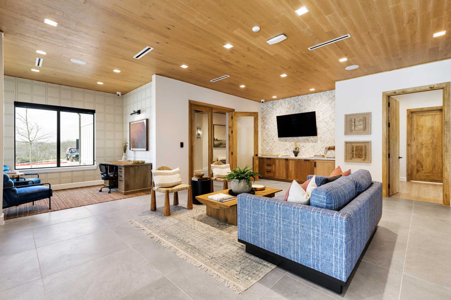 New Apartments in Georgetown TX | Caroline Georgetown Photos
